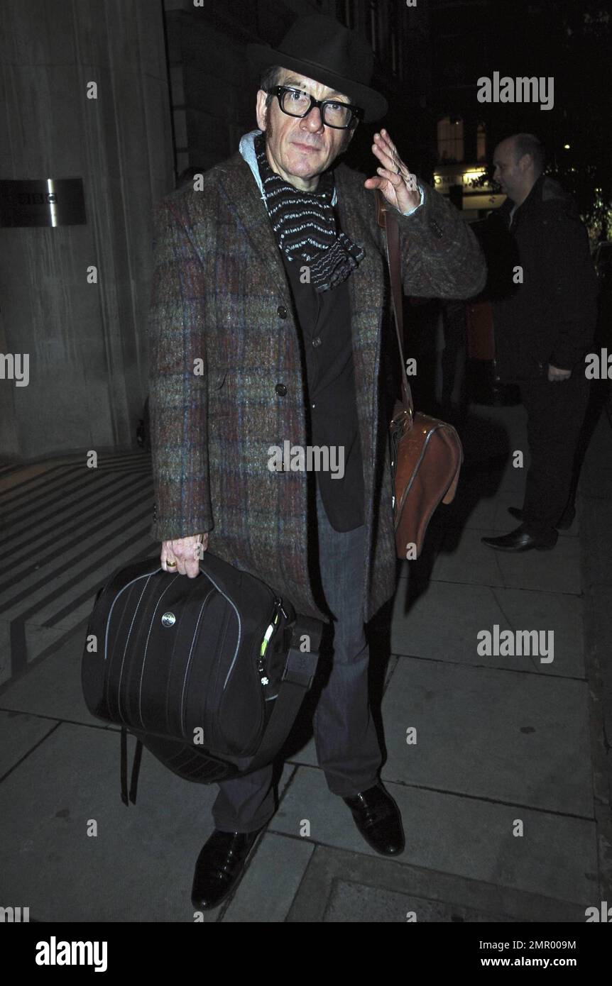 EXCLUSIVE!! UK singer/songwriter Elvis Costello poses for photos ...