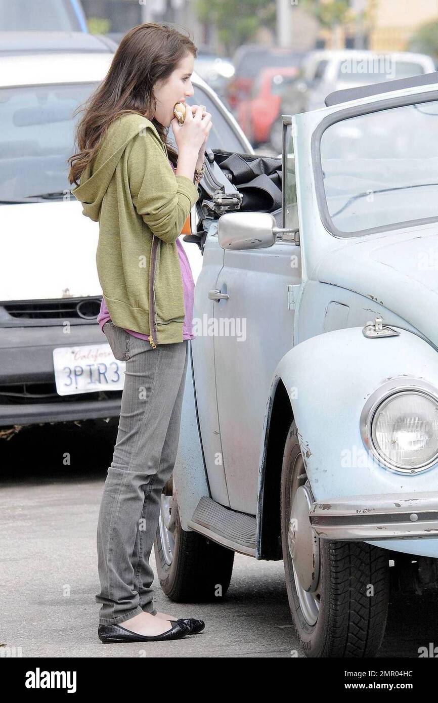 - Emma Roberts shoots scenes on the LA set of her new movie "Valentines ...