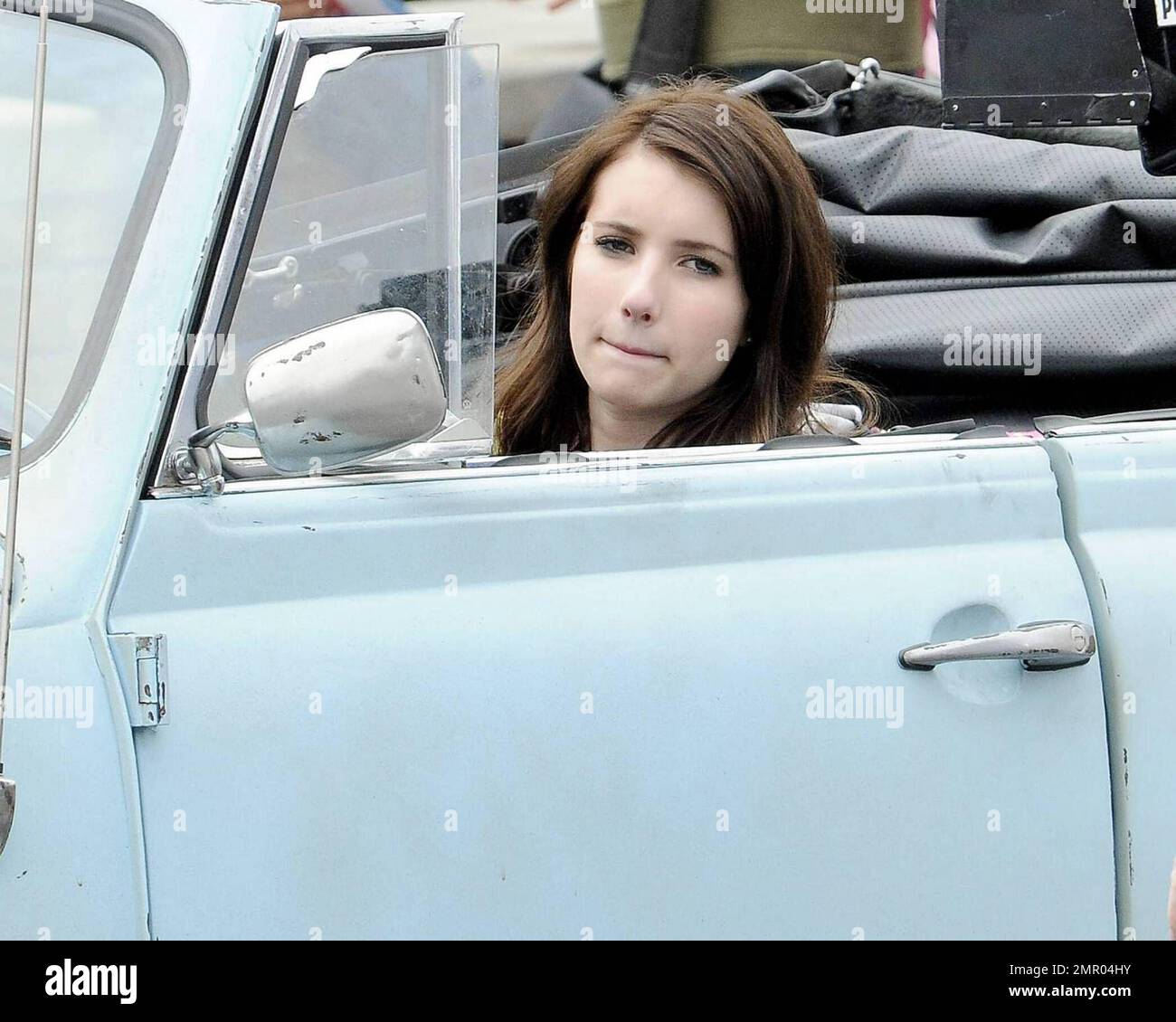 Emma Roberts shoots scenes on the LA set of her new movie "Valentines ...