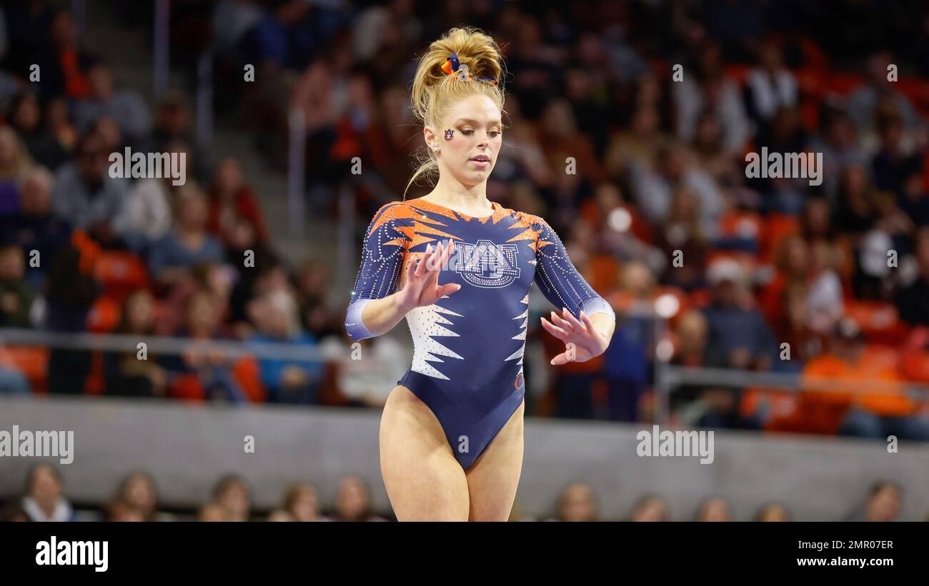 Auburn's Morgan Leigh Oldham competes on the balance beam during an ...