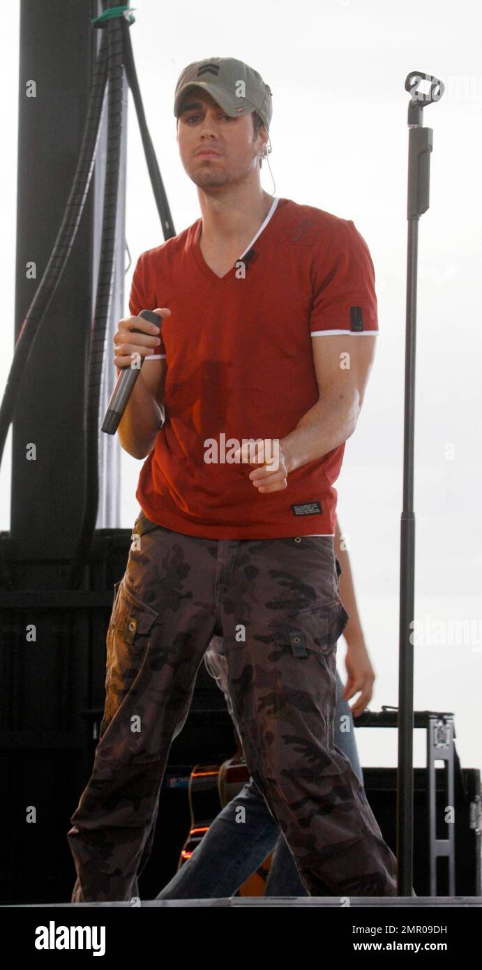 Enrique Iglesias performs live on Miami Beach as part of the "Today ...