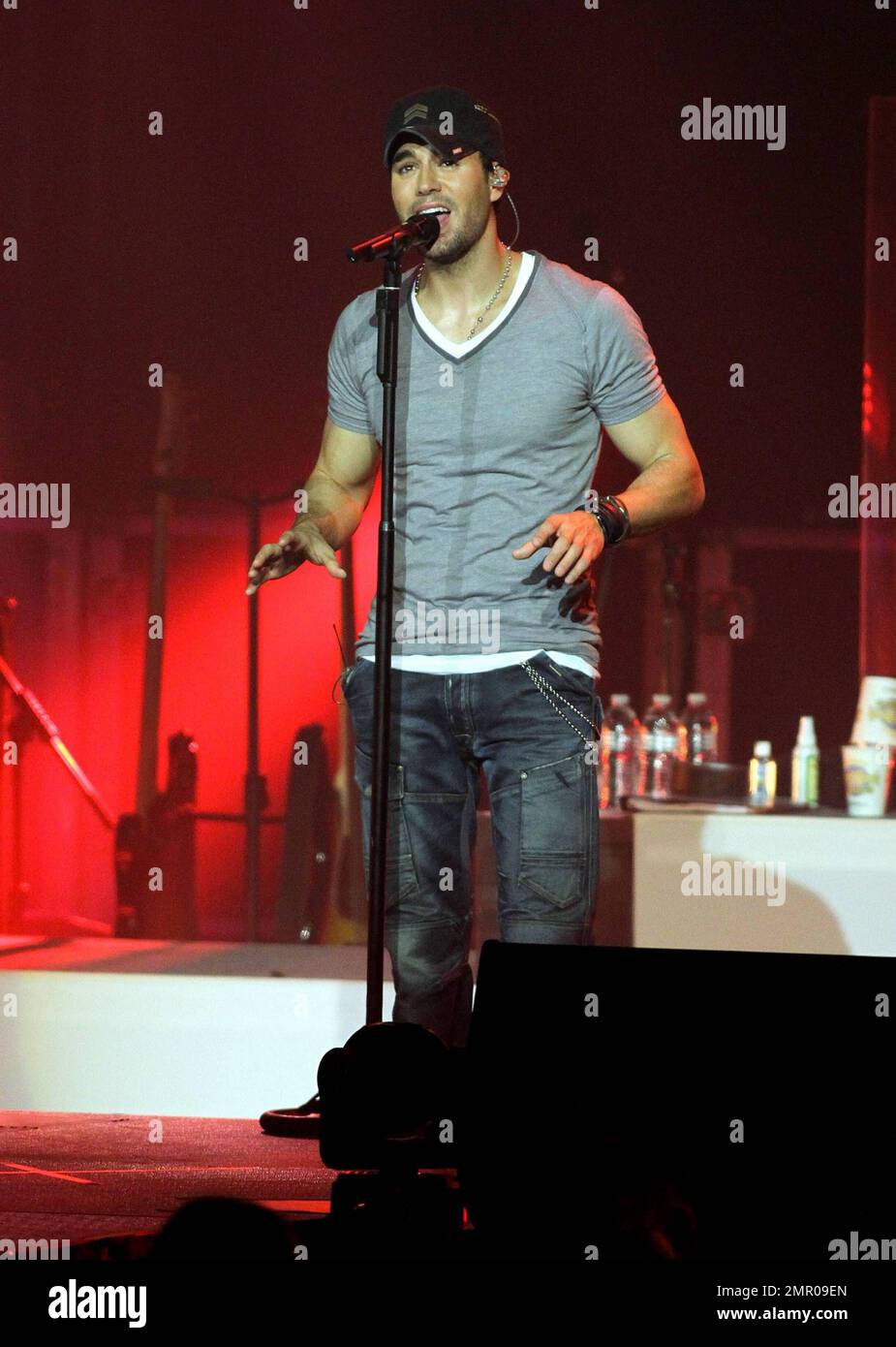 Enrique Iglesias Tonight Im Loving You