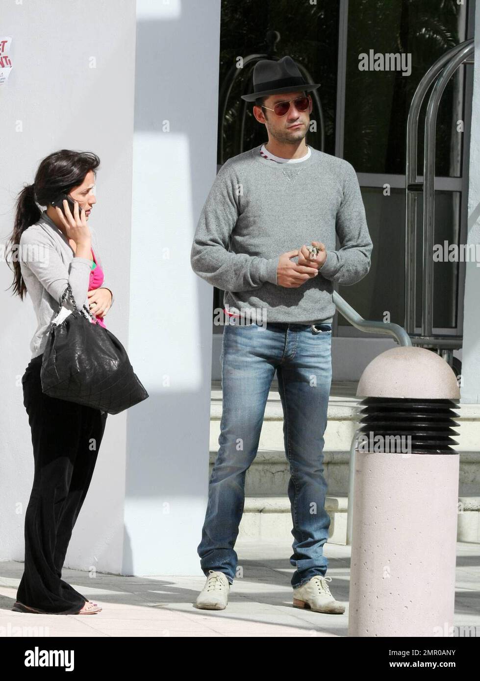 Exclusive!! "Without a Trace" actor Enrique Murciano poses for our ...