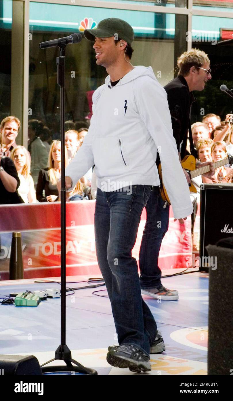 Latin heartthrob singer Enrique Iglesias performs on the Today Show in ...