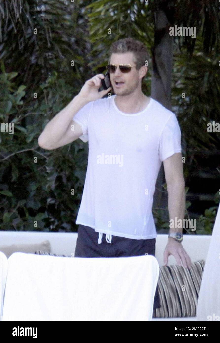 Eric Dane celebrates Mother's Day early, spending time with his mom ...