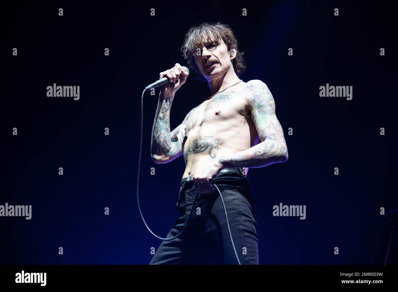 Justin Hawkins of The Darkness - OVO Hydro Glasgow on the 30th January ...