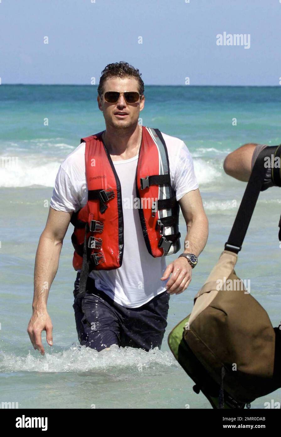 Actor Eric Dane takes a break from the steamy weather in South Florida ...