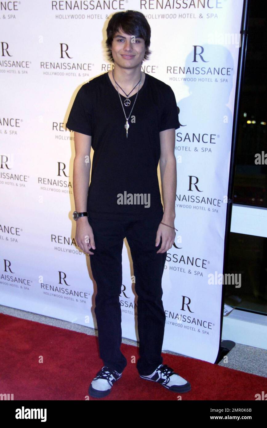 Kiowa Gordon arrives on the red carpet at Emilio Estefan's Book Release ...