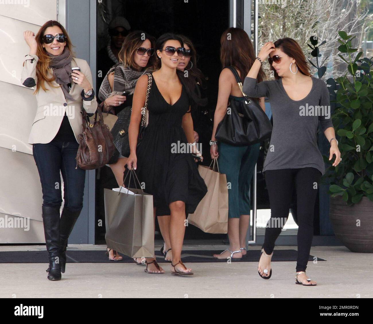 Eva Longoria Parker celebrates her birthday with a group of friends in ...