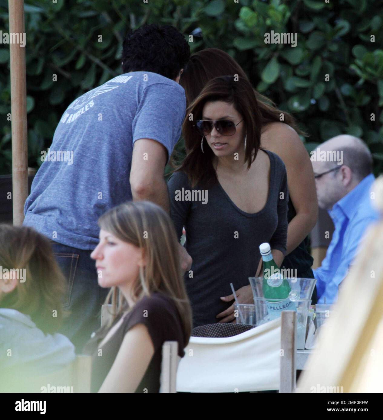 Kim kardashian and eva longoria hi-res stock photography and images - Alamy