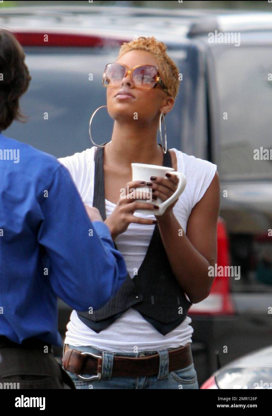 Exclusive!! Eva Pigford lunches at the Urth Cafe in Los Angeles, Ca ...