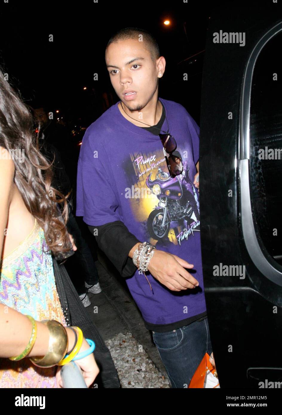 Evan Ross and a member of the Pussycat Dolls leave Goa, getting into ...