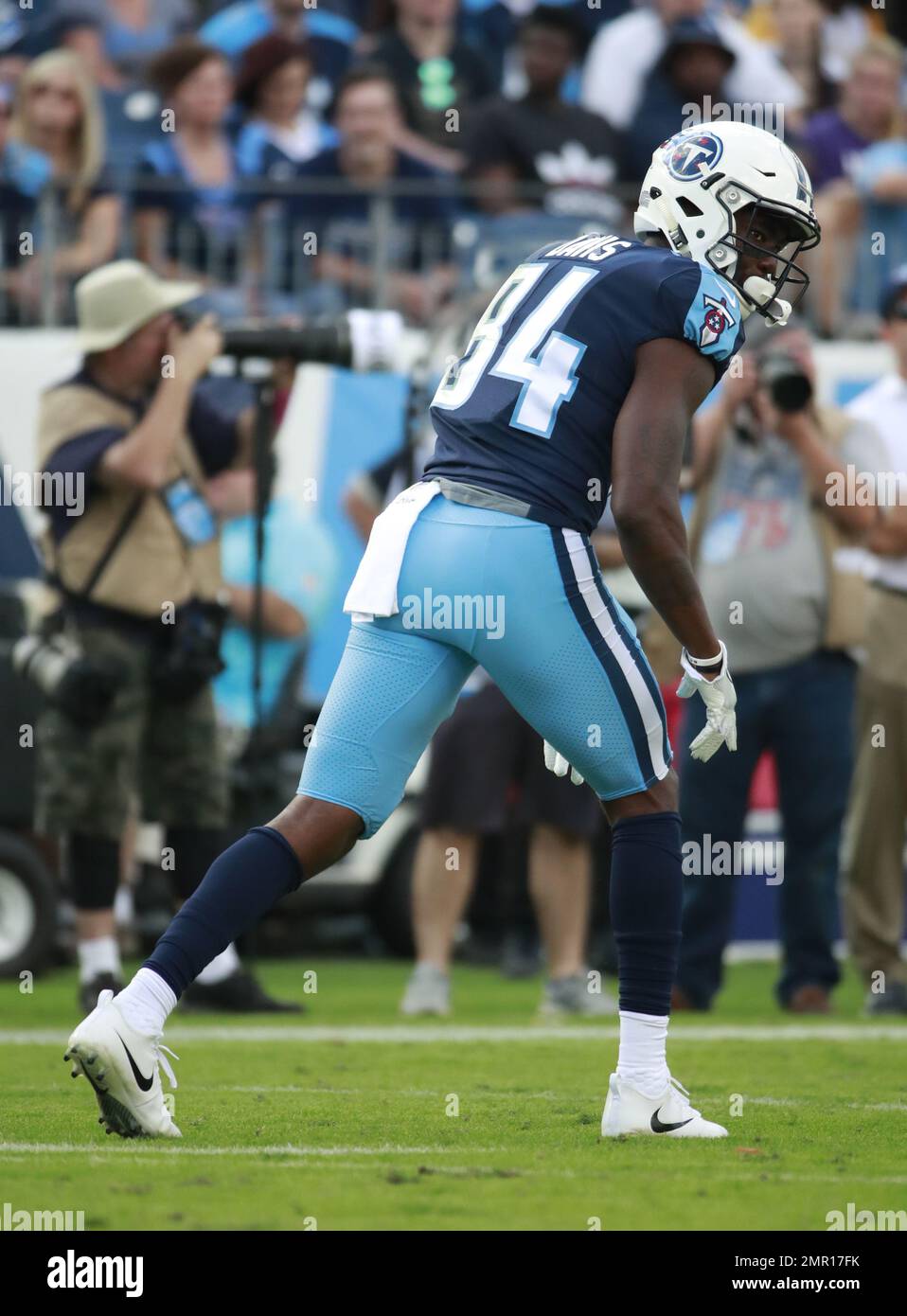 Tennessee Titans wide receiver Corey Davis (84) lines up against the ...