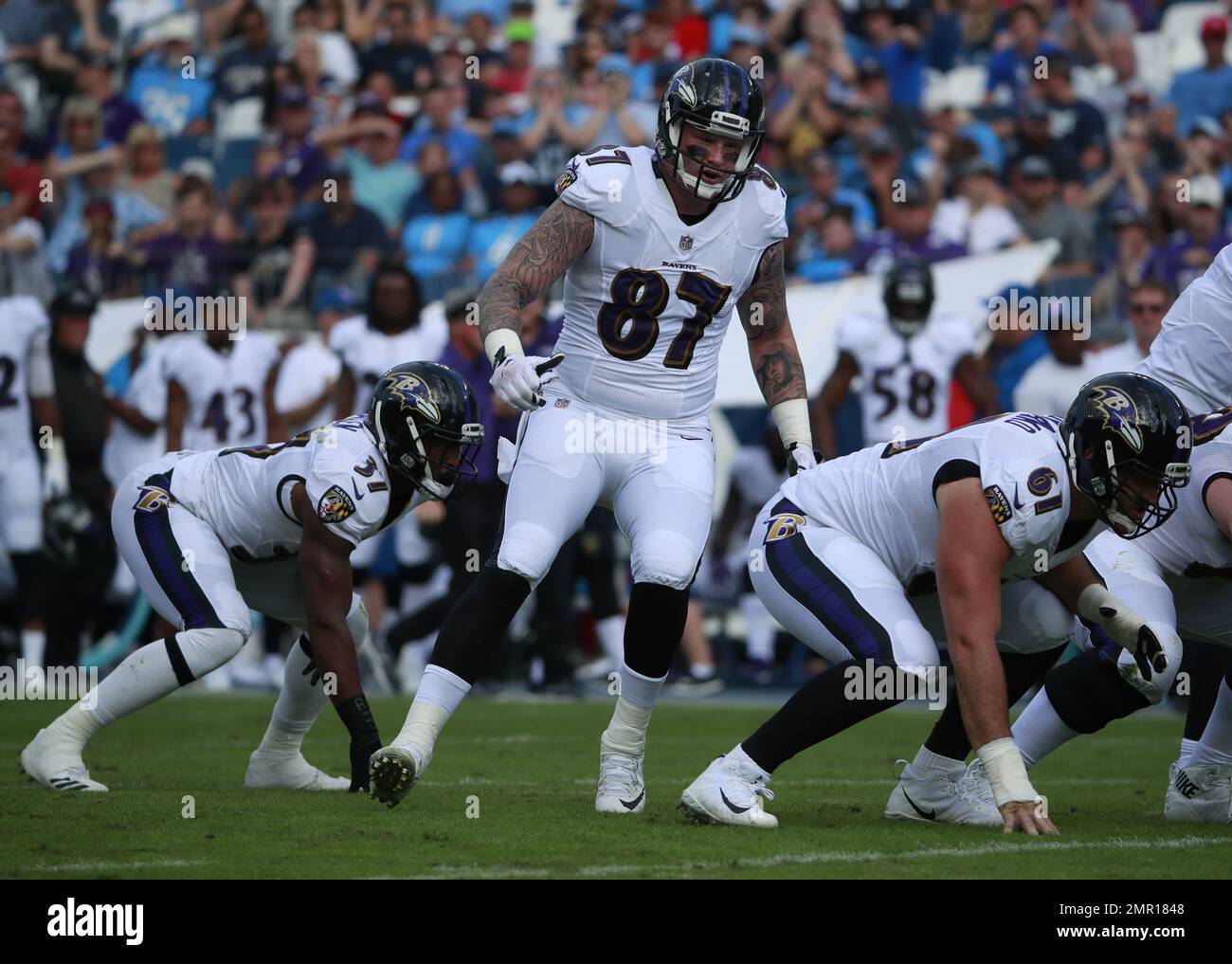 Baltimore Ravens tight end Maxx Williams (87) lines up against the ...