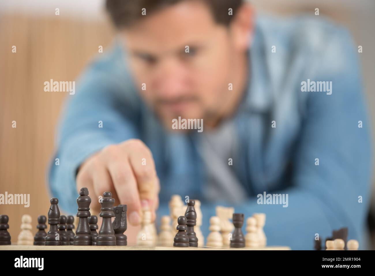 Focused chess player hi-res stock photography and images - Alamy