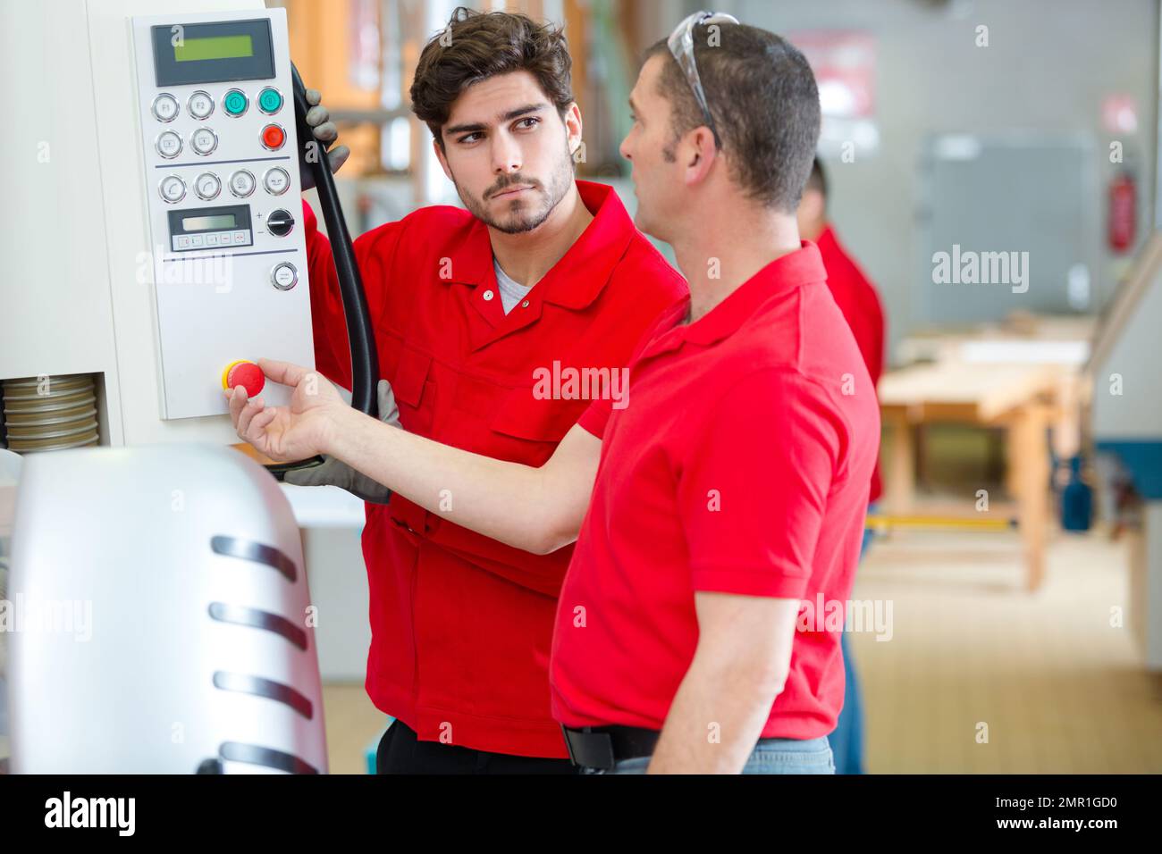 Production machine operator hi-res stock photography and images - Alamy