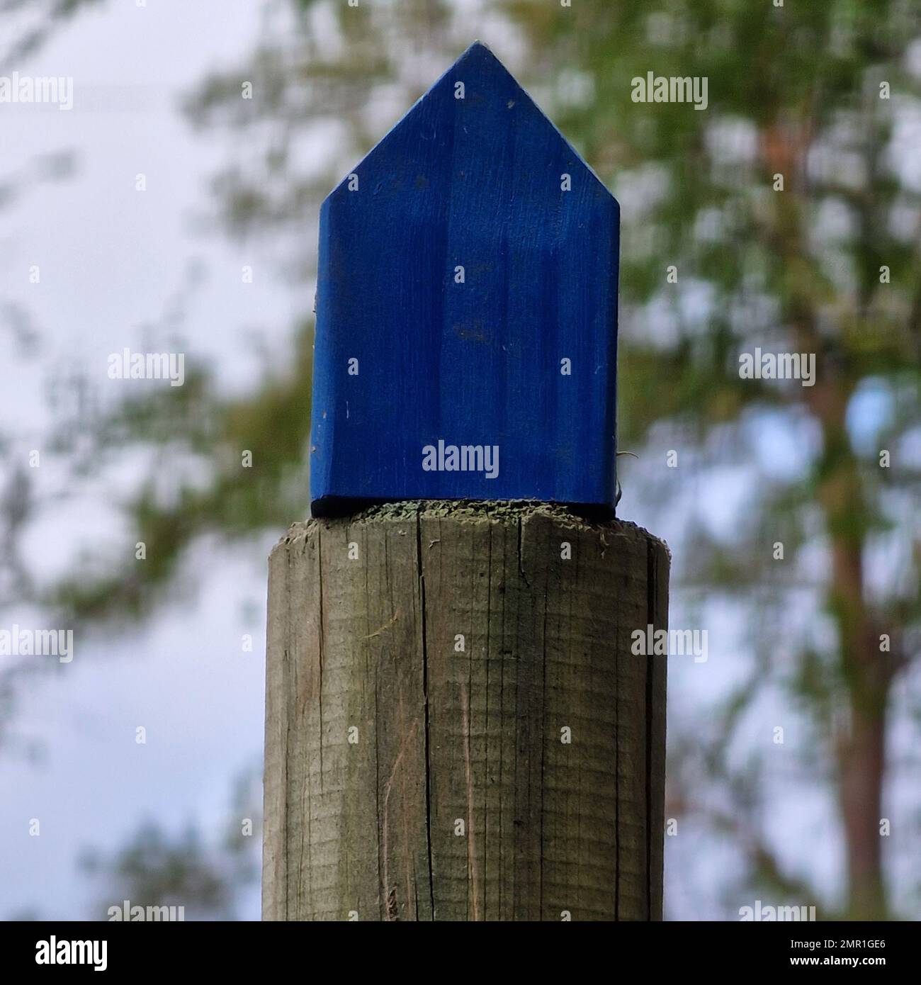 Pole piece hi-res stock photography and images - Alamy