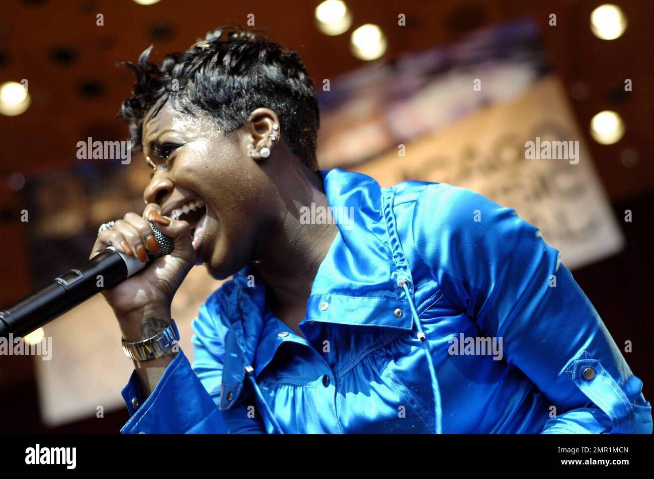 "American Idol" season three winner Fantasia performs at the Chicago Gospel Music Festival ...