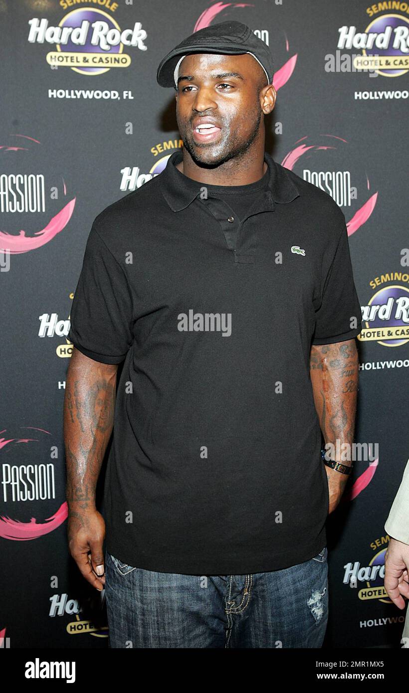 Miami Dolphins running back Ricky Williams hosts the "Fantasy 4 Charity ...