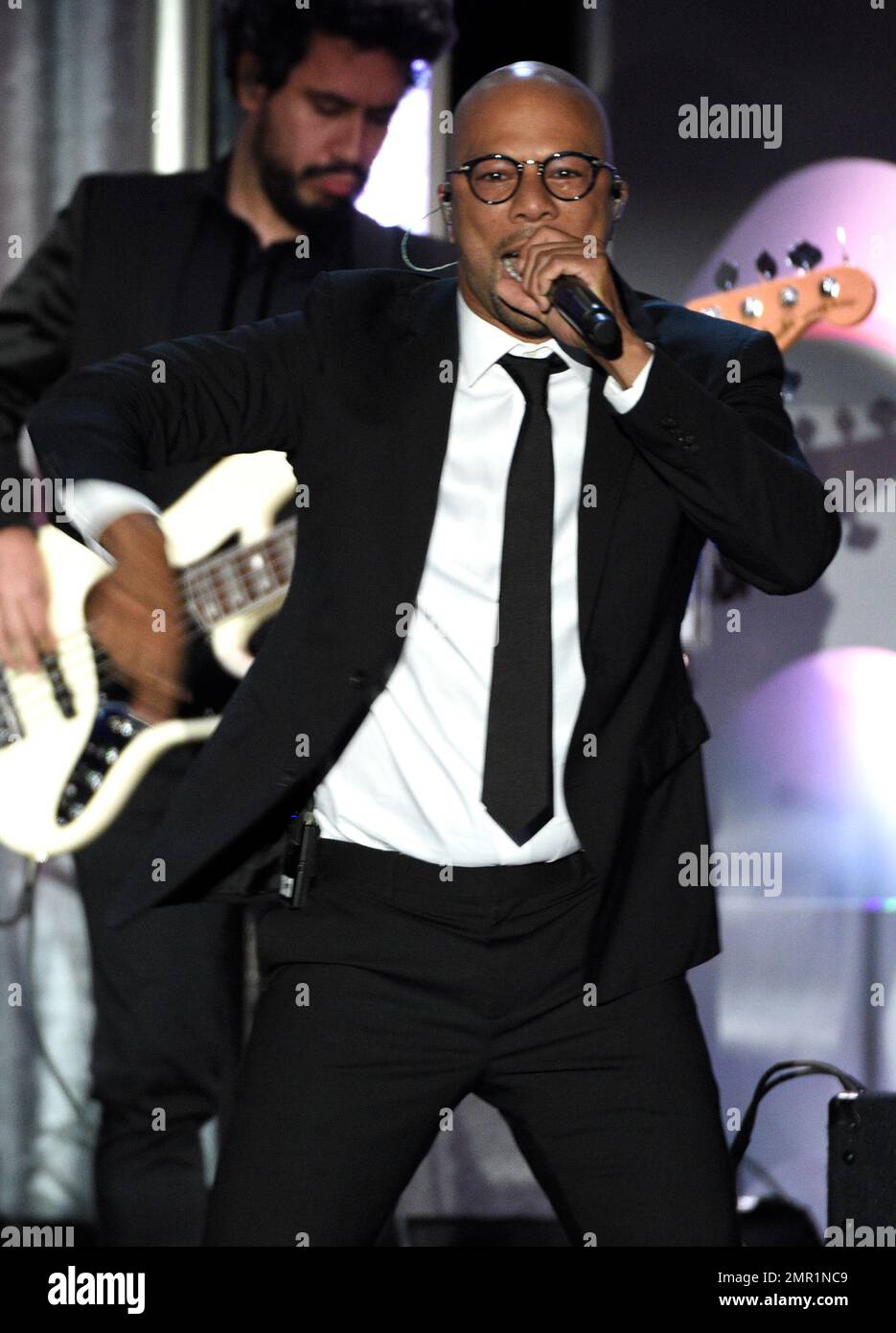 Common performs "Stand Up For Something" at the Hollywood Film Awards ...