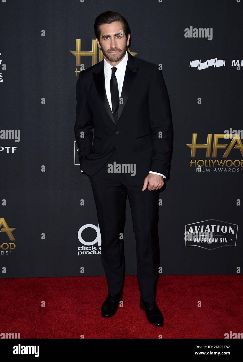 Jake Gyllenhaal arrives at the Hollywood Film Awards at the Beverly ...