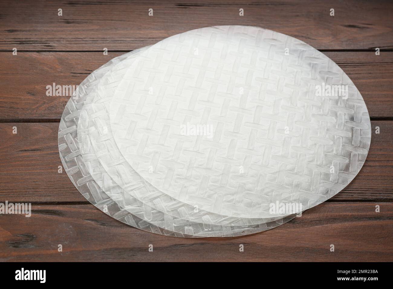 Spring roll sheets hi-res stock photography and images - Alamy