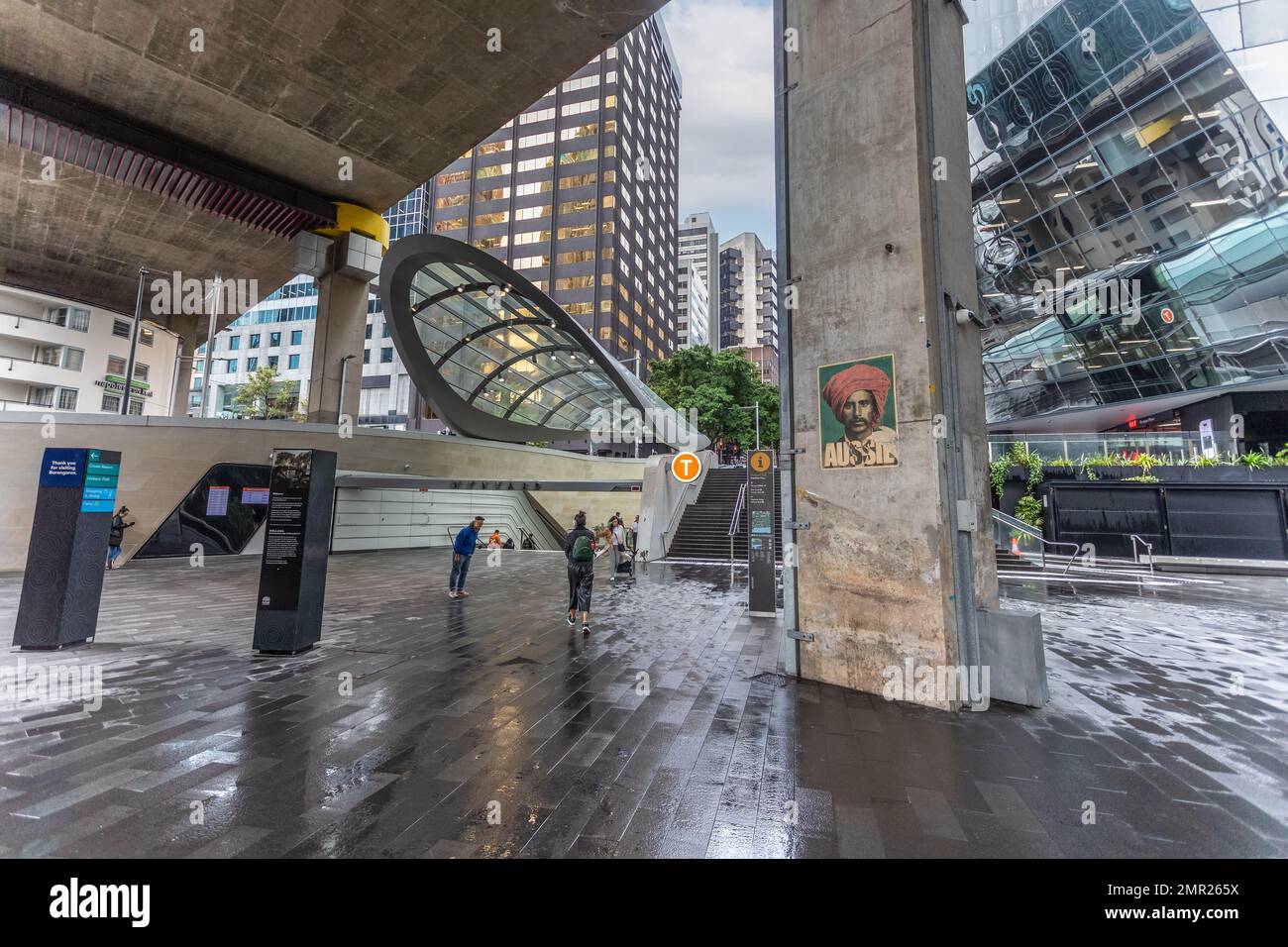 Skyscrappers and entrance to Wynyard metro station in Napoleon Plaza ...
