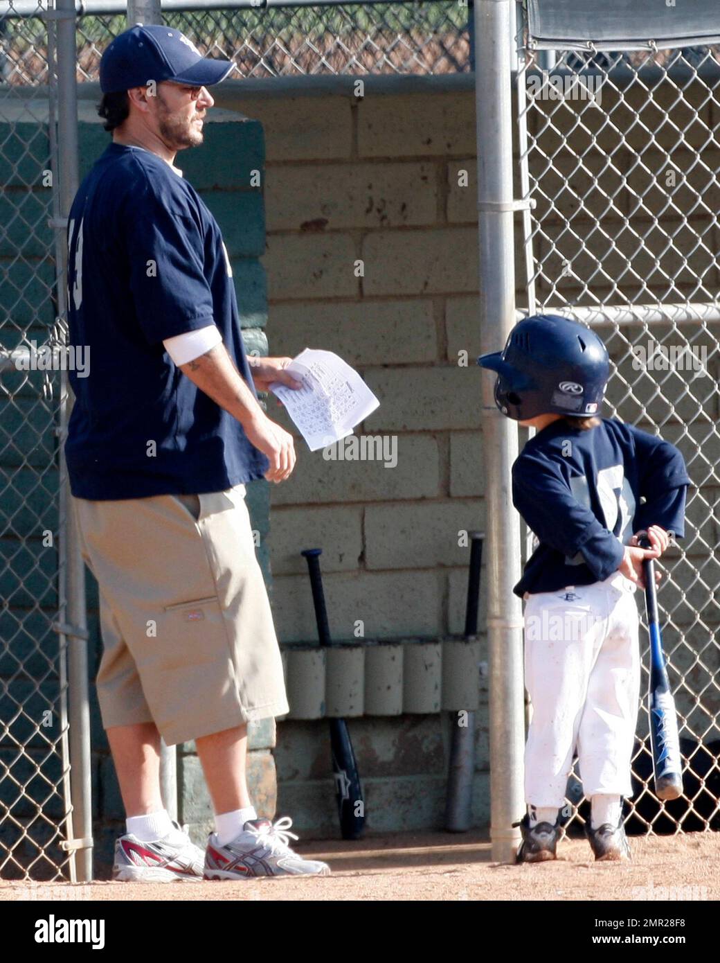 Kevin Federline gets hands on with his son Sean Preston's little league ...