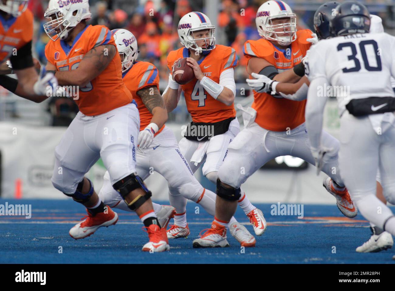 Boise State quarterback Brett Rypien (4) looks for a receiver during ...