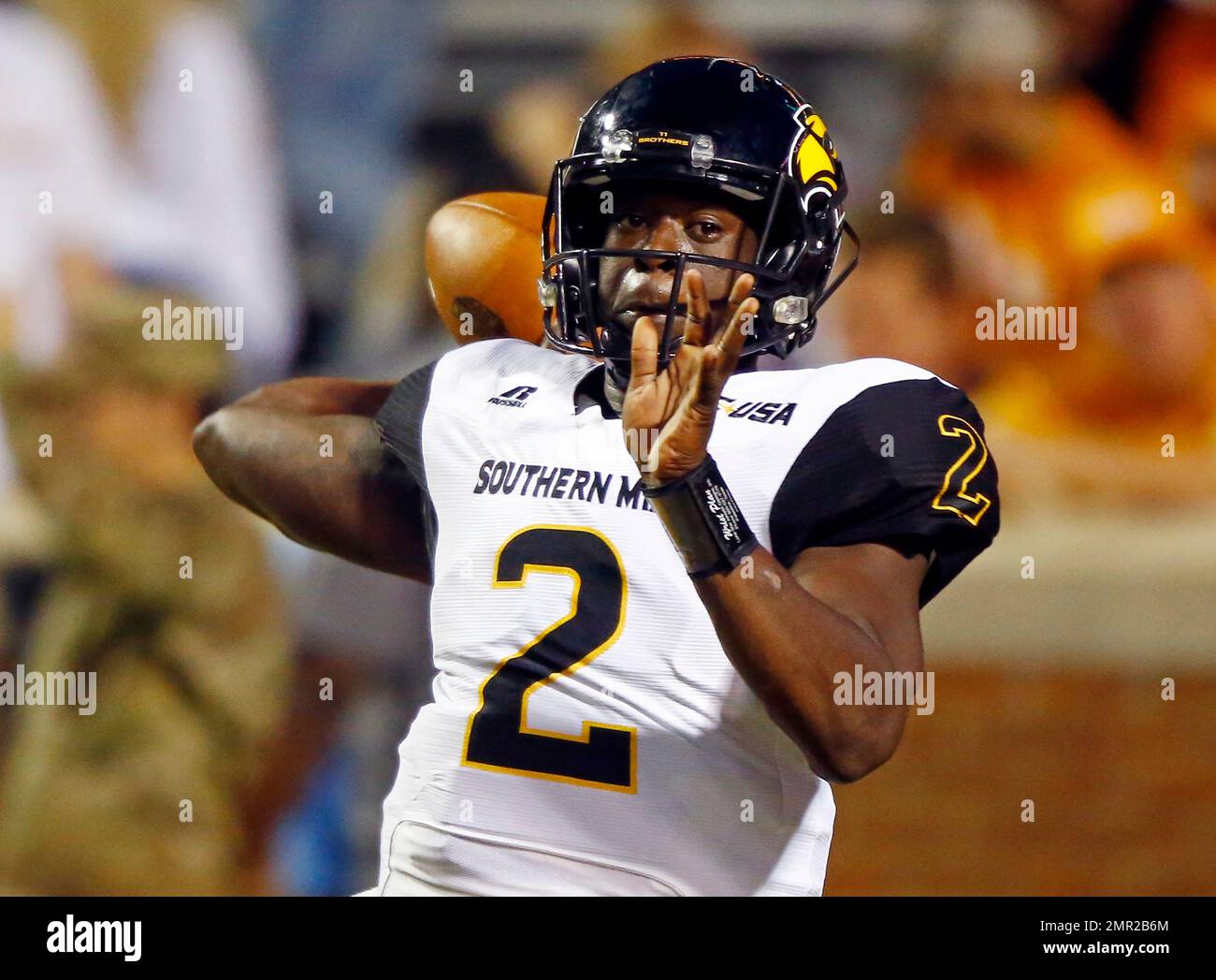 Southern Mississippi quarterback Keon Howard (2) throws to a receiver ...
