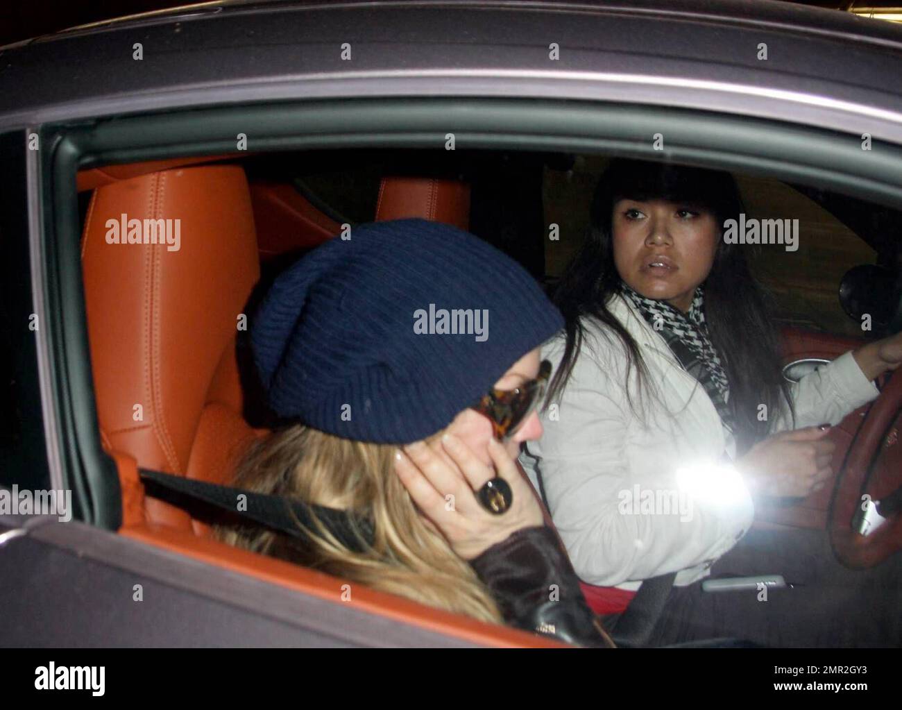 Has pre-wedding stress caused Fergie some skin blemishes? 33-year-old ...