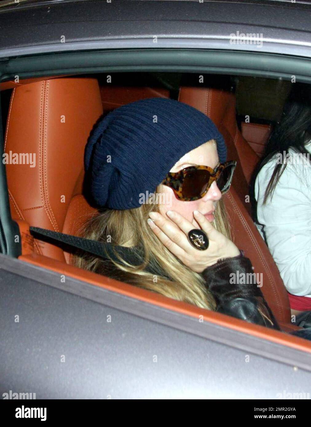 Has pre-wedding stress caused Fergie some skin blemishes? 33-year-old ...