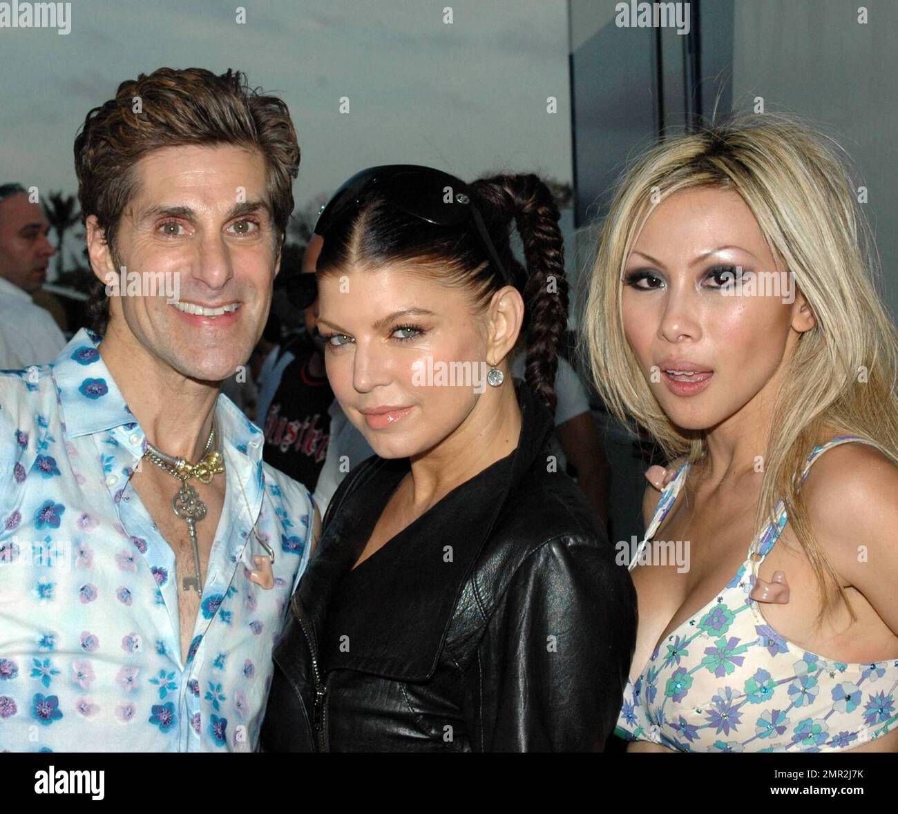 Fergie, with Perry Farrell and wife Etty Lau Farrell, shows she is back ...