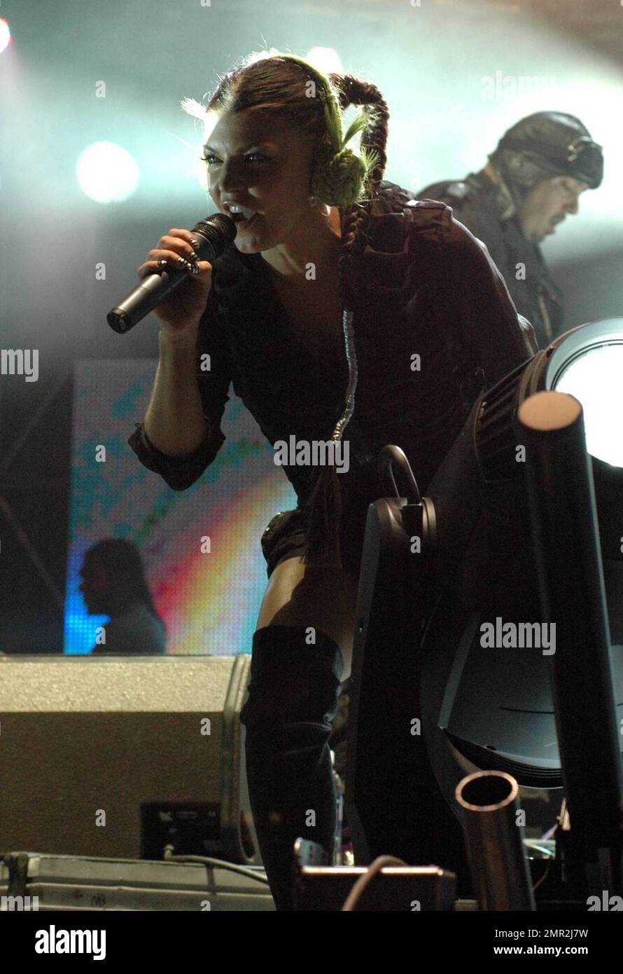 Fergie shows she is back in business and back in shape during her ...