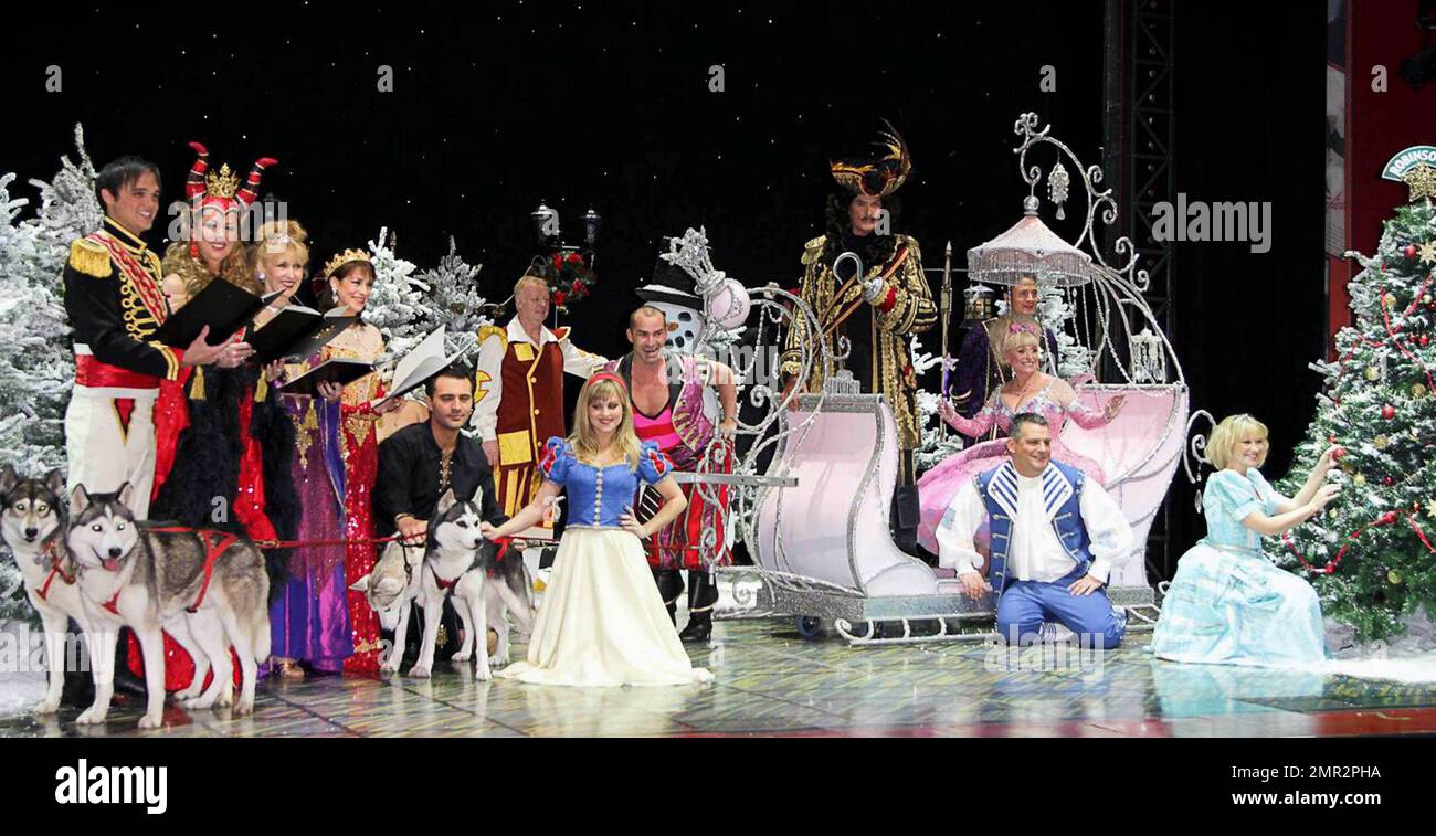 Cast at the First Family Entertainment Pantomime photocall at the ...