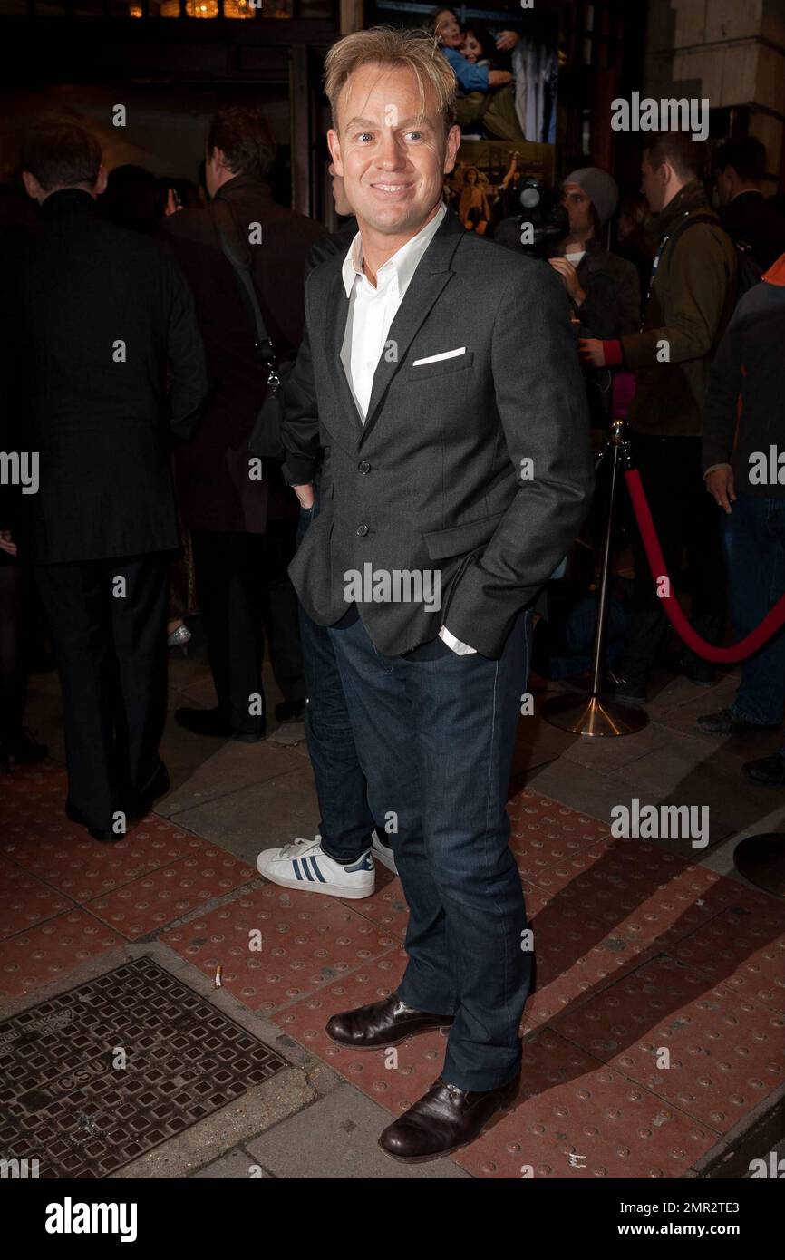 Shaftesbury theatre 1980s hi-res stock photography and images - Alamy