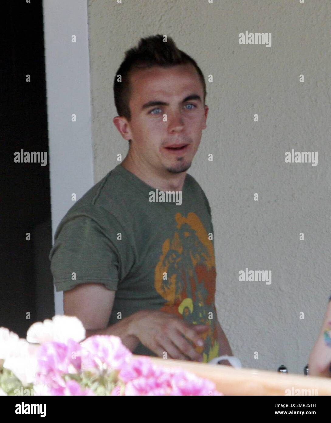 Exclusive!! Frankie Muniz and his fiancee Jamie Gandy enjoy a romantic ...