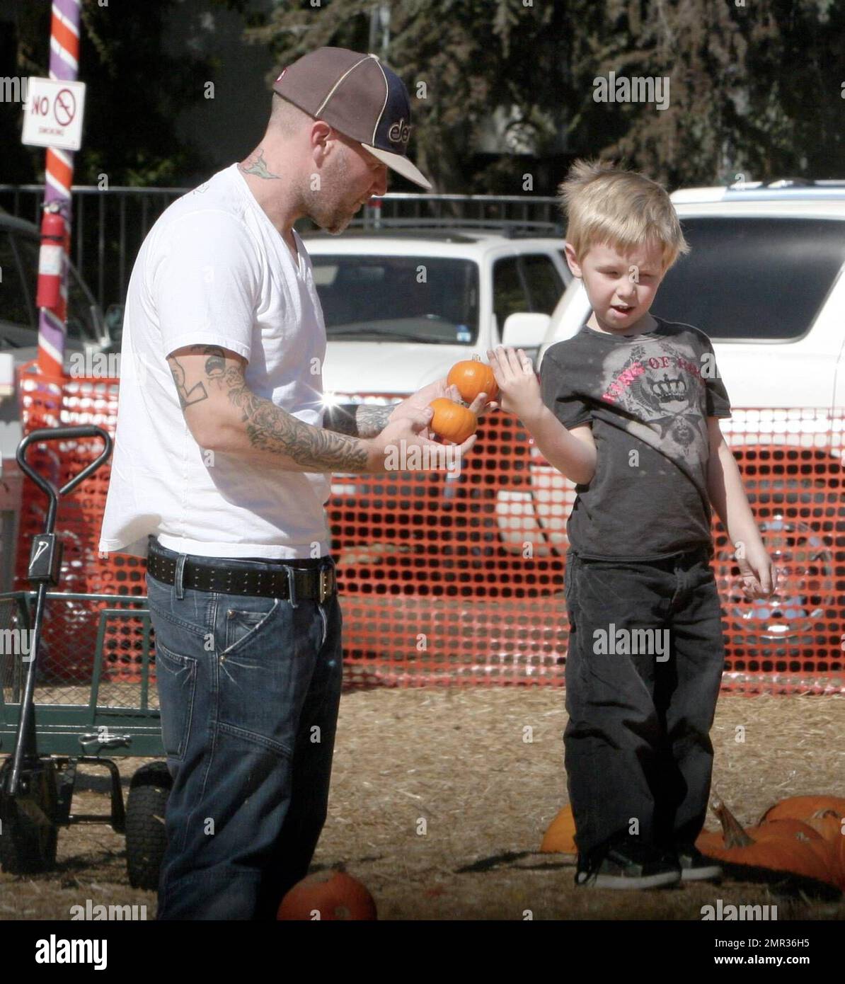 Rocker Fred Durst takes his son Dallas to the Pumpkin Patch in West ...