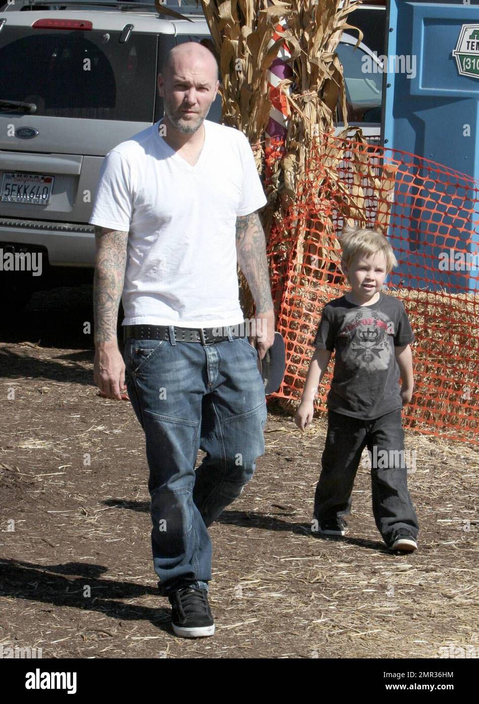 Rocker Fred Durst takes his son Dallas to the Pumpkin Patch in West ...