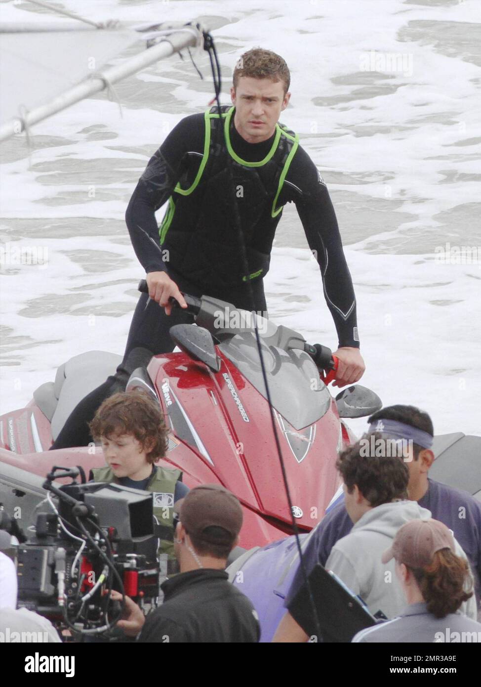 Justin Timberlake and Mila Kunis film scenes and take small breaks in ...