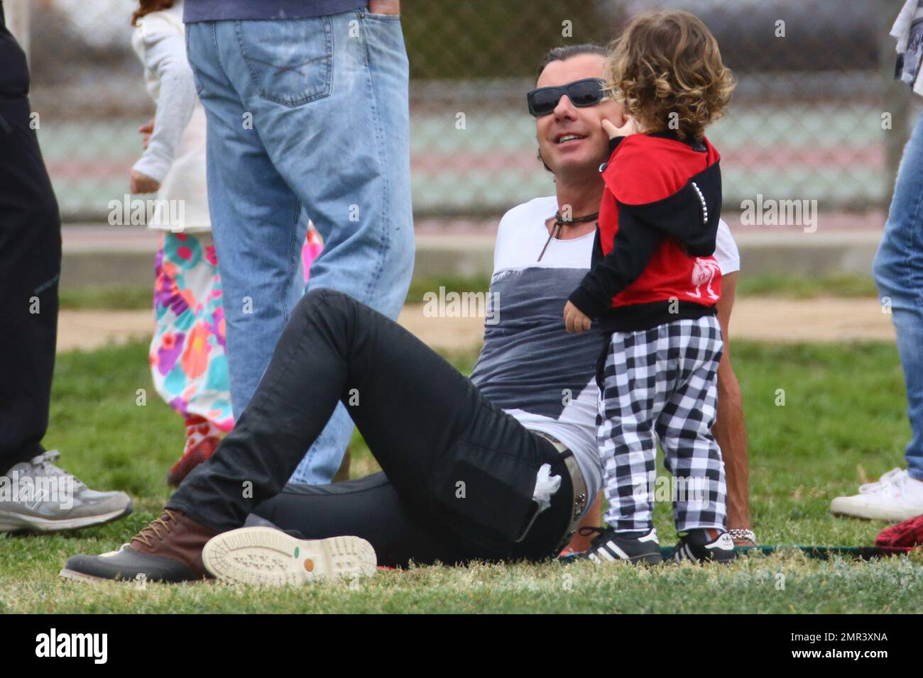 WORLDWIDE - Gavin Rosedale takes the kids to watch Zuma's flag football ...