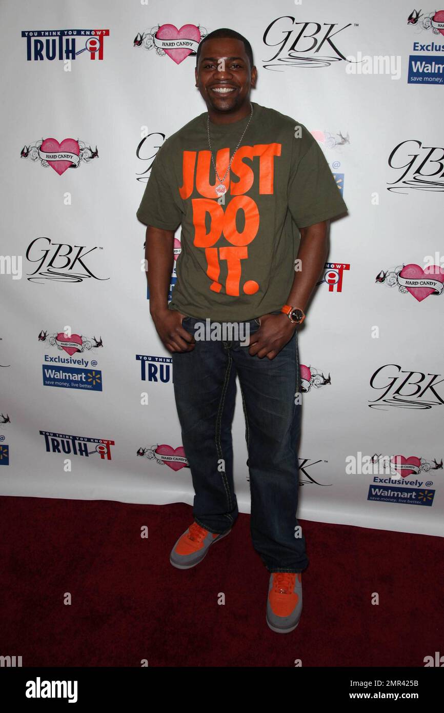 Mehki Phifer arrives to the GBK Gift Lounge honoring 2010 Golden Globes ...