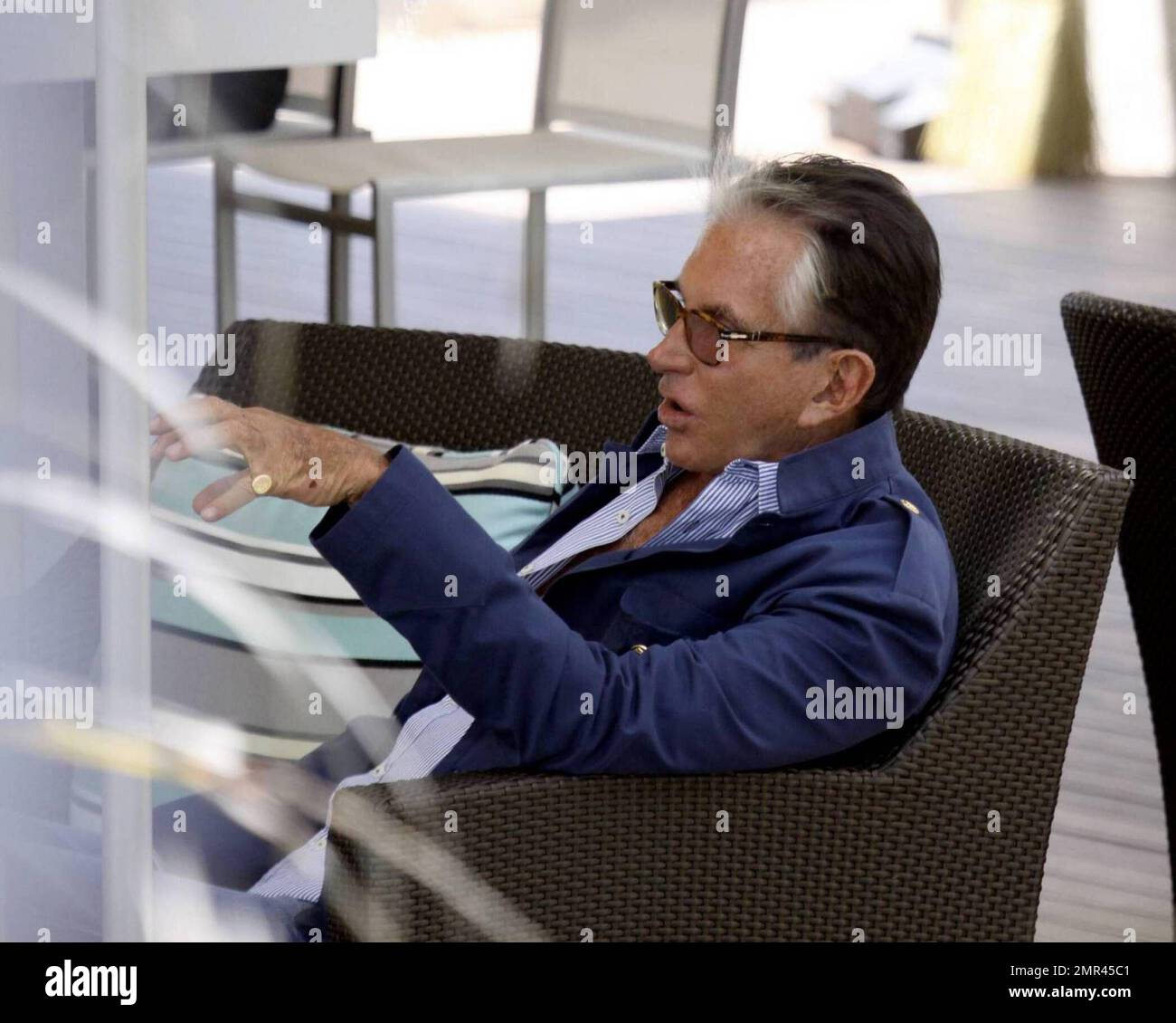 American actor george hamilton hi-res stock photography and images - Alamy