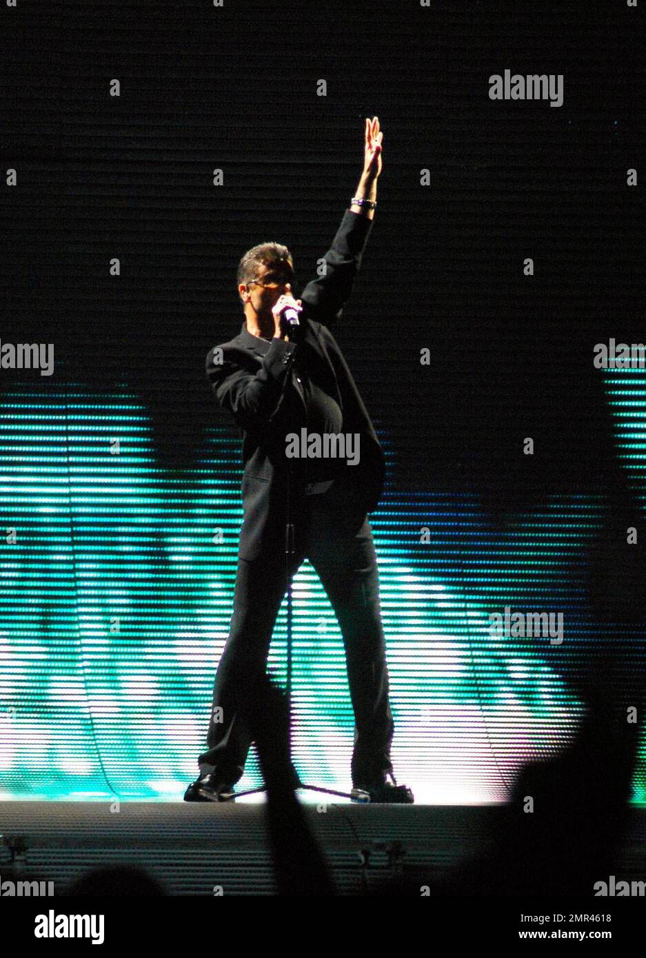 George Michael performs his second sold-out show at Madison Square ...