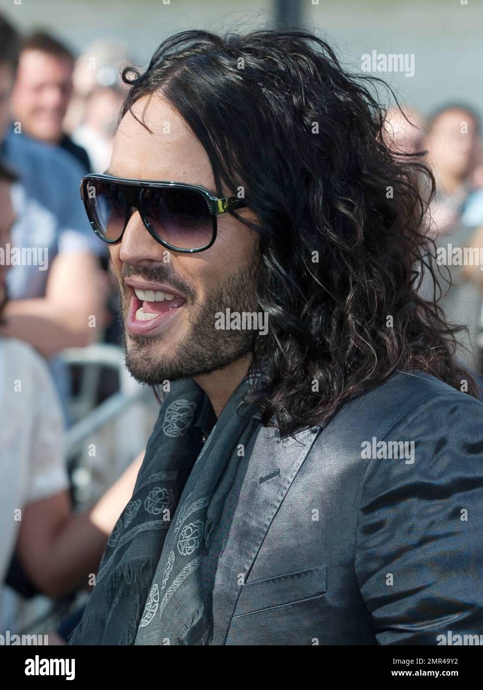 Bad boy comedian Russell Brand and actor Jonah Hill attend a photo call ...