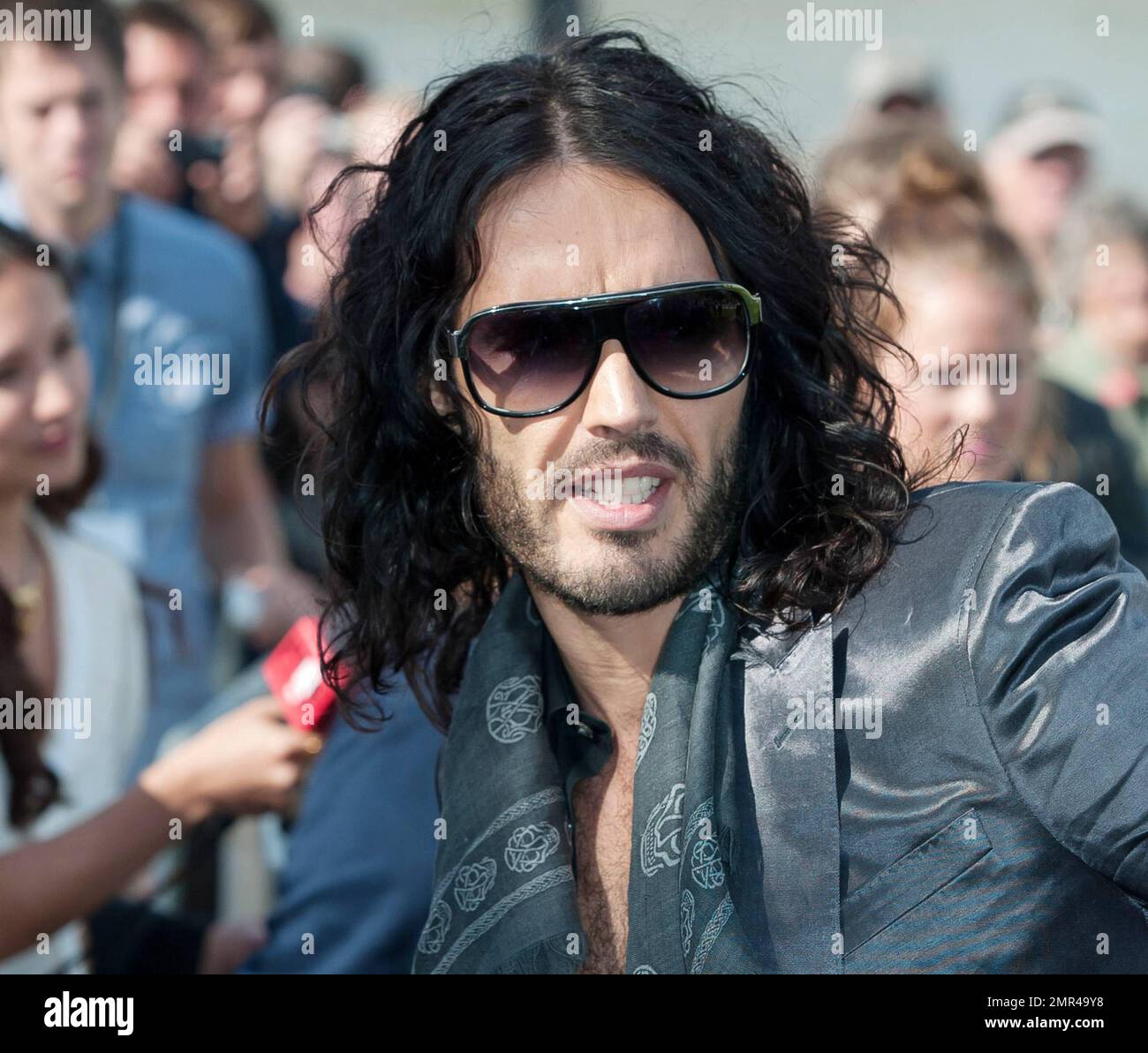 Bad boy comedian Russell Brand and actor Jonah Hill attend a photo call ...