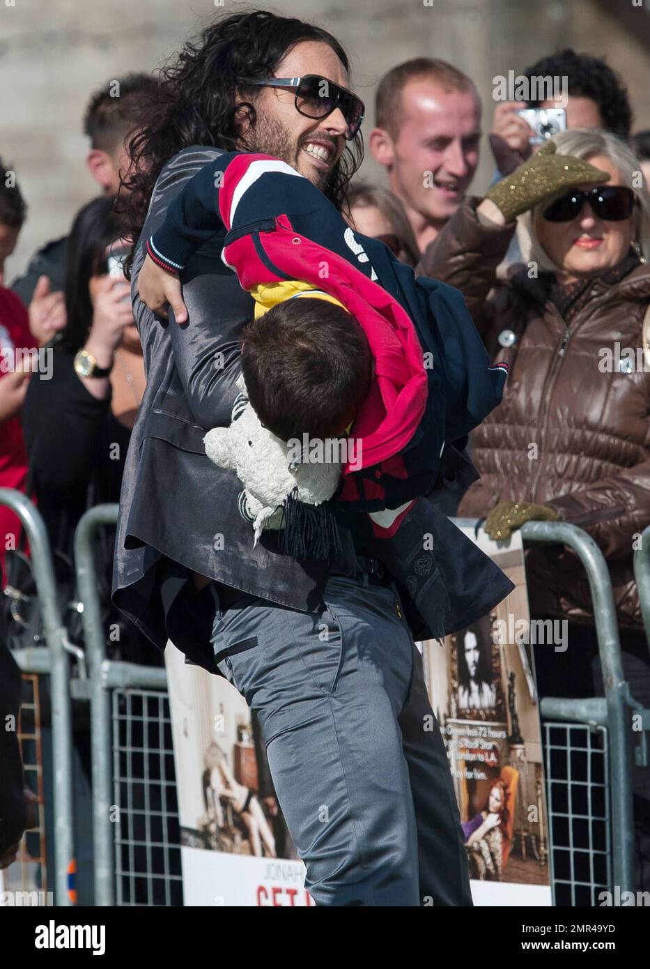 Bad boy comedian Russell Brand and actor Jonah Hill attend a photo call ...