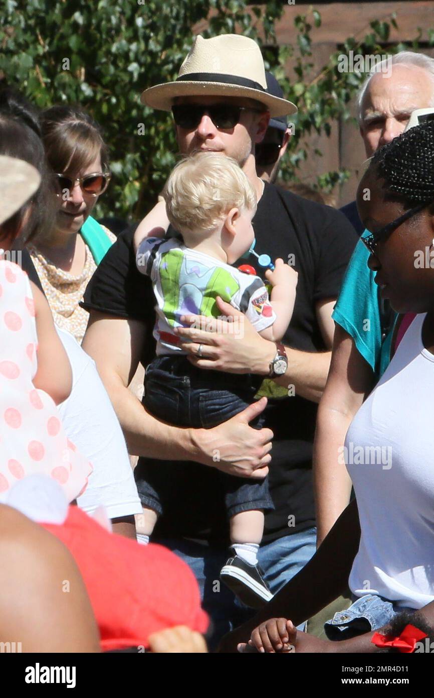 Ginnifer Goodwin and Josh Dallas celebrate the Fourth of July Holiday ...