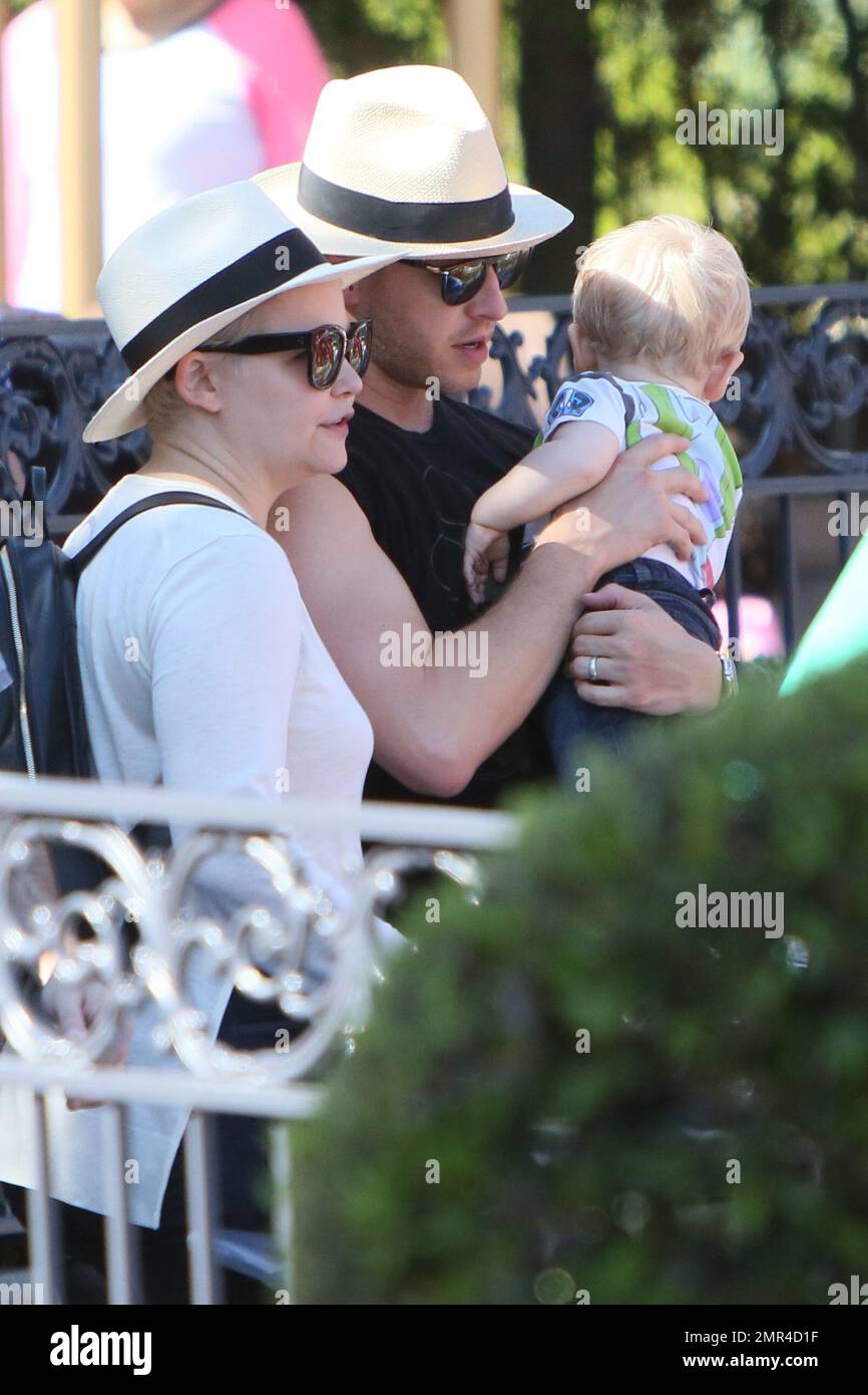 Ginnifer Goodwin and Josh Dallas celebrate the Fourth of July Holiday ...
