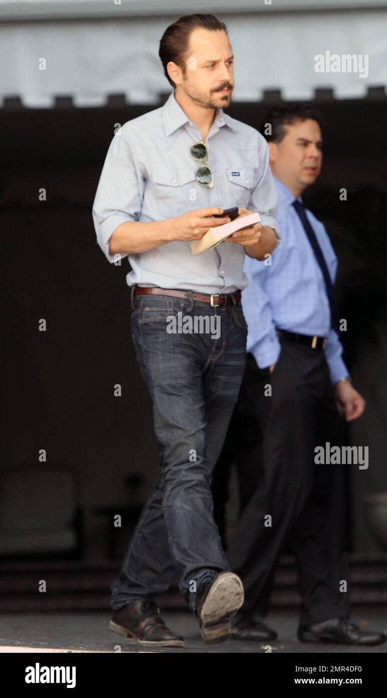 EXCLUSIVE!! Actor Giovanni Ribisi looks trim in a blue shirt and jeans ...